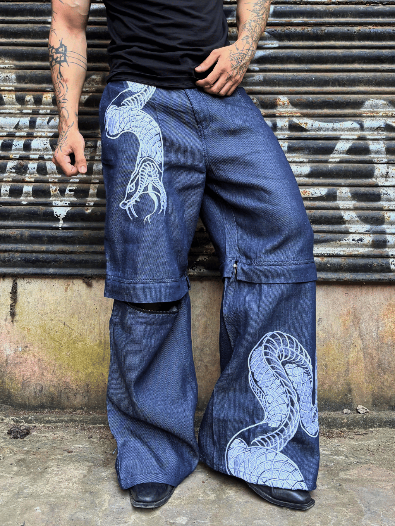 Venom Split Denim – White Cobra